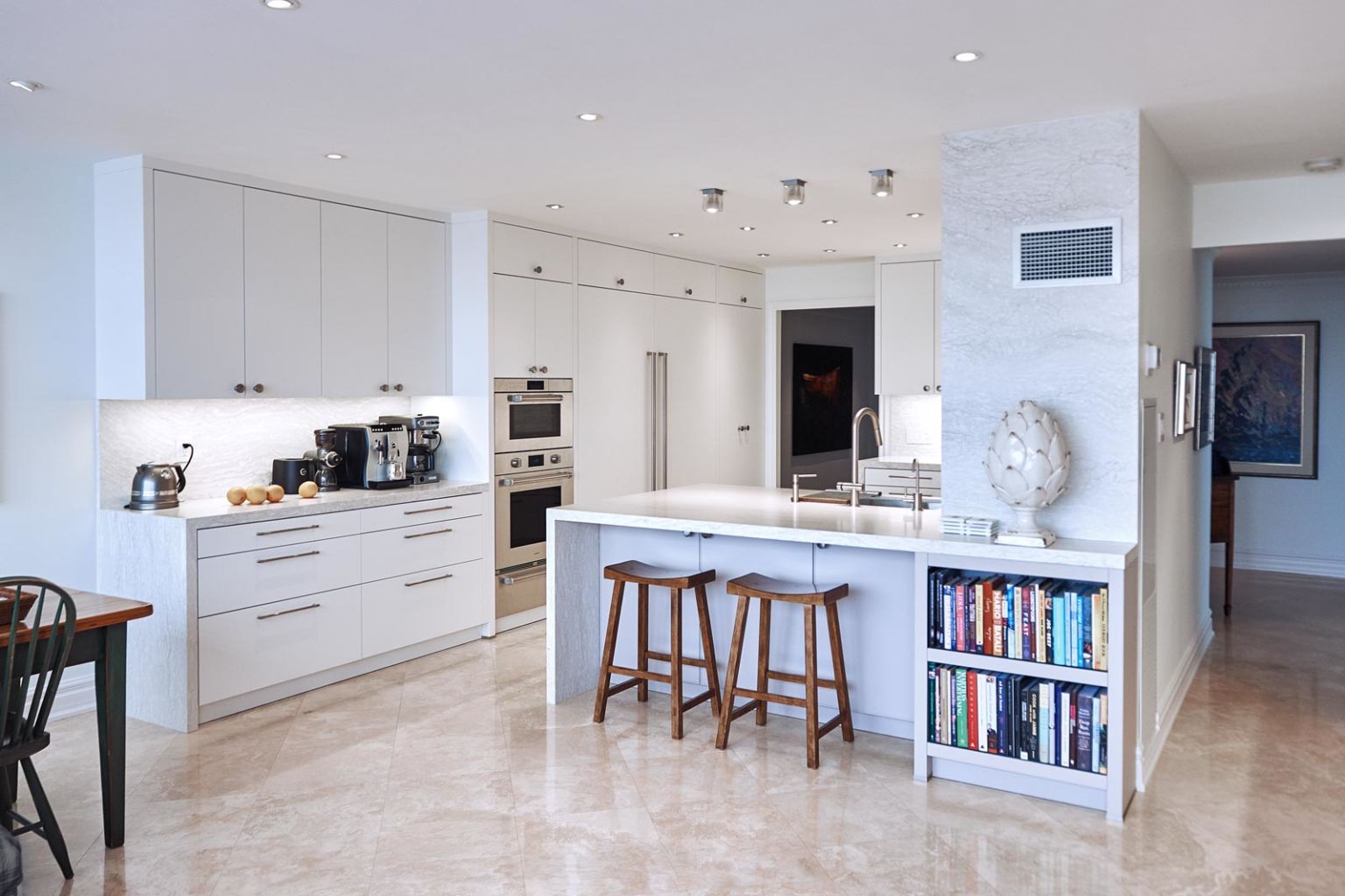 Satin-matte White Kitchen in Toronto